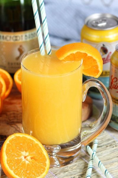 The Manly Manmosa Recipe // Video - The Suburban Soapbox