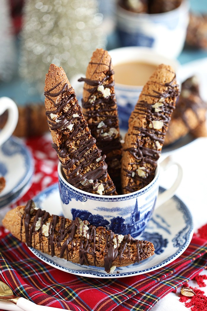 Gingerbread Biscotti - The Suburban Soapbox