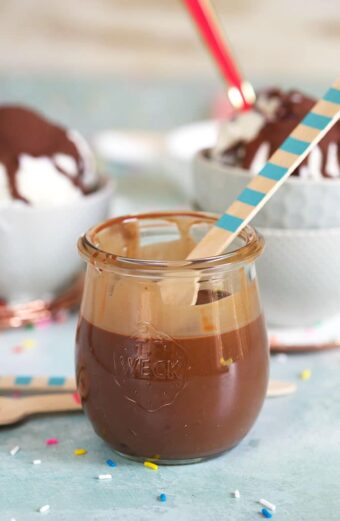 Homemade Chocolate Magic Shell // Video - The Suburban Soapbox