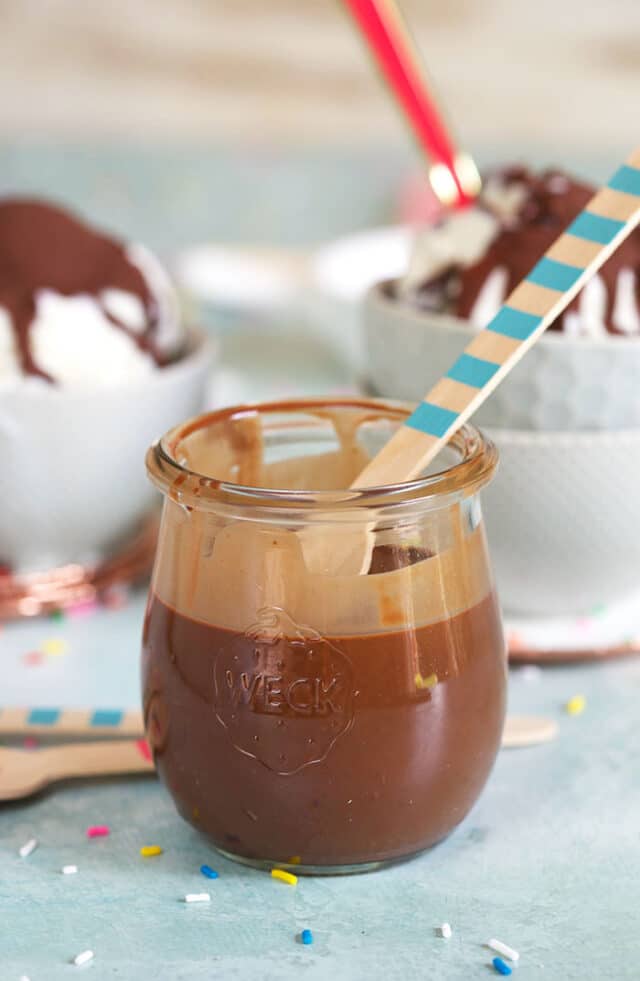 Homemade Chocolate Magic Shell // Video - The Suburban Soapbox