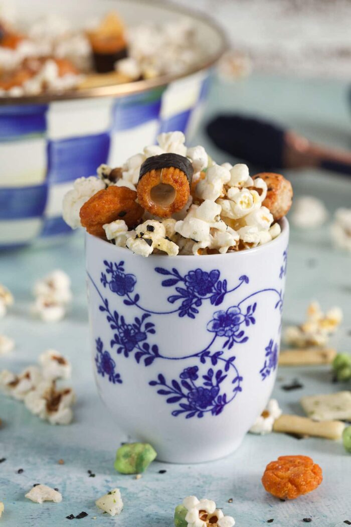 Quick and Easy Hurricane Popcorn - The Suburban Soapbox