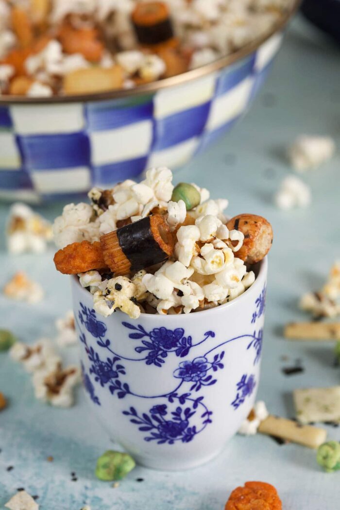 Quick and Easy Hurricane Popcorn - The Suburban Soapbox