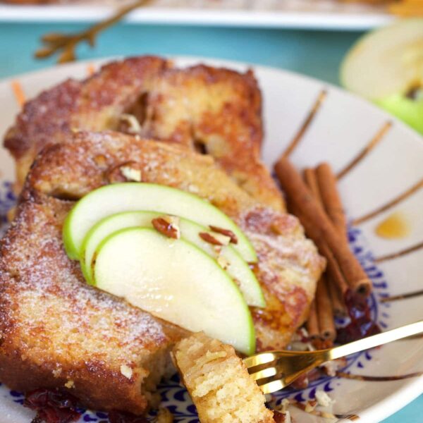 Jewish Apple Cake French Toast - The Suburban Soapbox