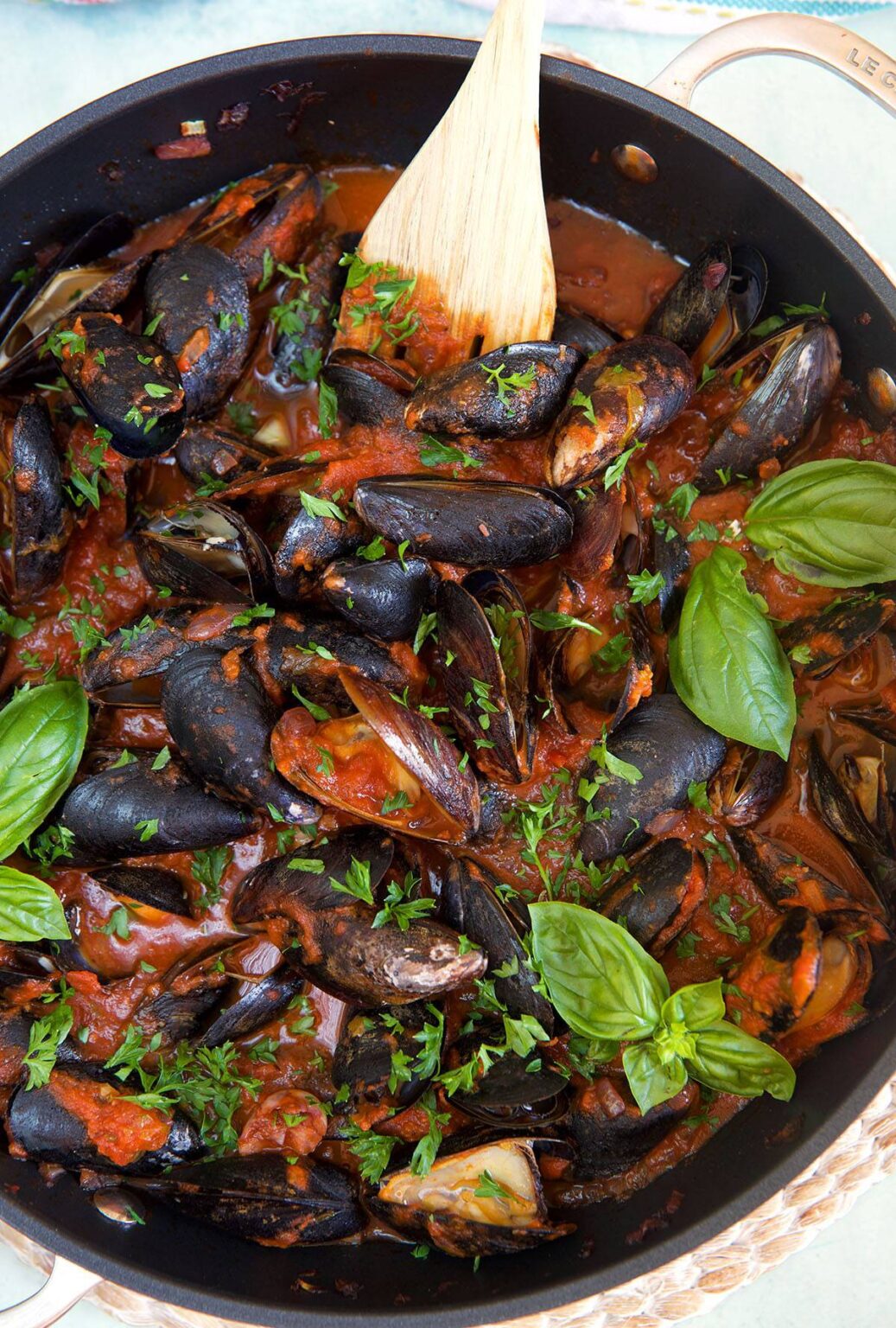 Easy Mussels Marinara - The Suburban Soapbox