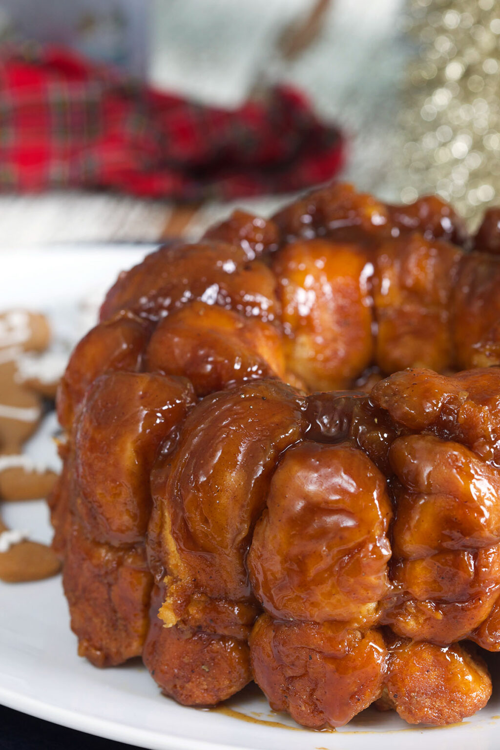 Gingerbread Spiced Monkey Bread - The Suburban Soapbox