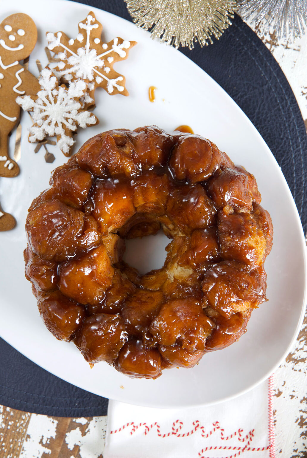 Gingerbread Spiced Monkey Bread - The Suburban Soapbox