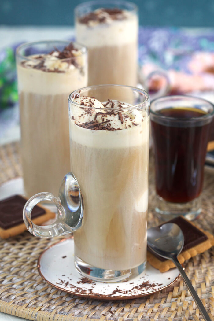 Creamy Easy Affogato - The Suburban Soapbox