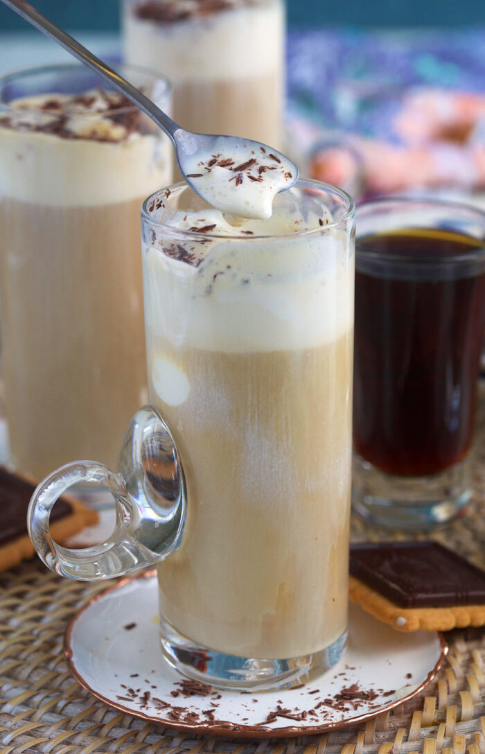 Creamy Easy Affogato - The Suburban Soapbox