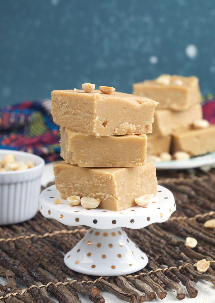 Peanut Butter Fudge (No Marshmallow) 5 Ingredients, Ultra Creamy