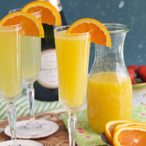 How to Make a Mimosa - The Suburban Soapbox