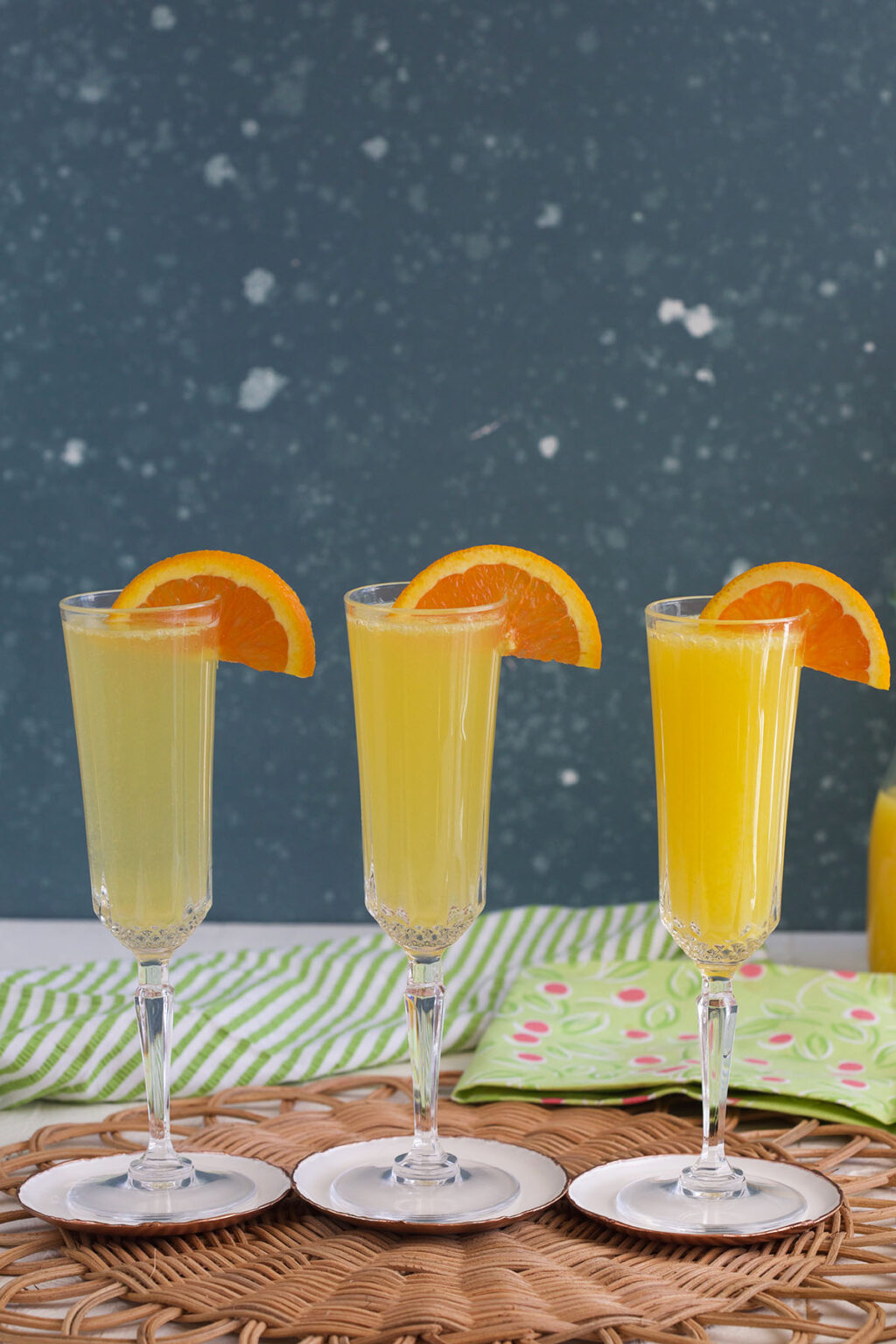 How to Make a Mimosa - The Suburban Soapbox