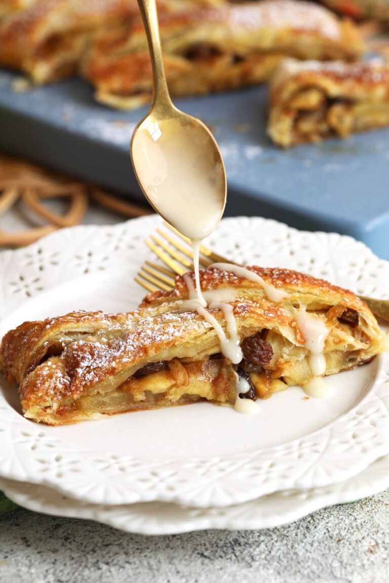 Easy Apple Strudel - The Suburban Soapbox