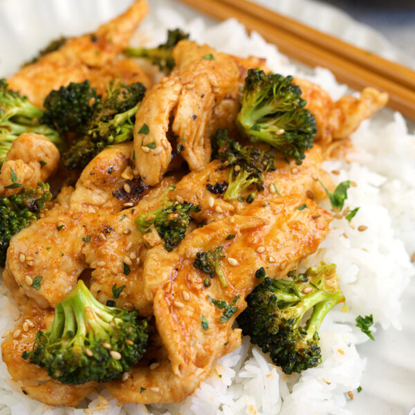 Chicken and Broccoli Stir Fry - The Suburban Soapbox
