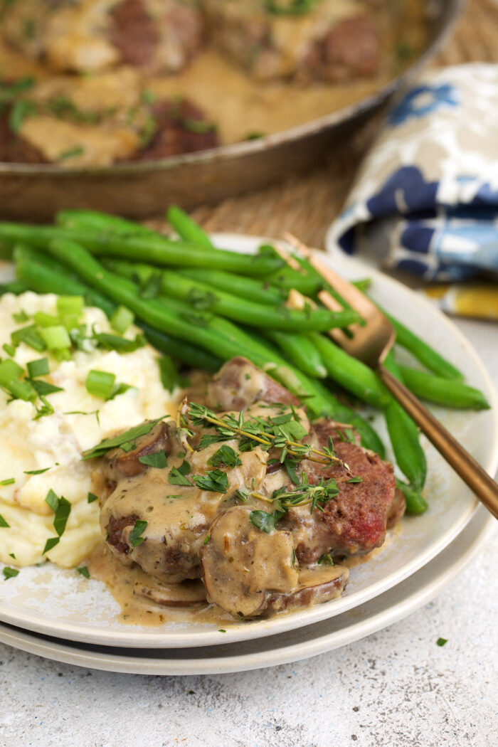 Chopped Steak With Gravy - The Suburban Soapbox