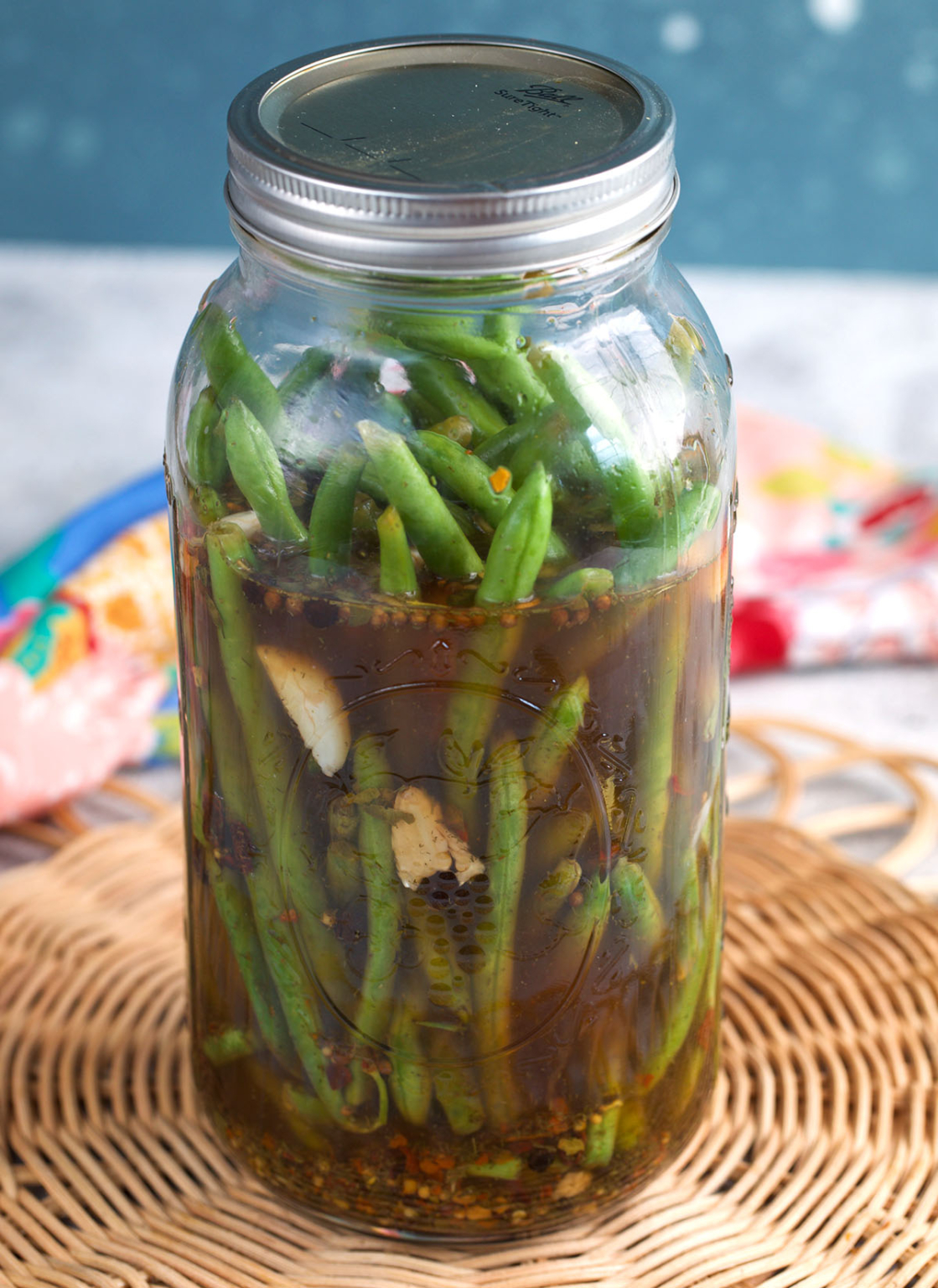 Quick Pickled Green Beans (Dilly Beans) - The Suburban Soapbox