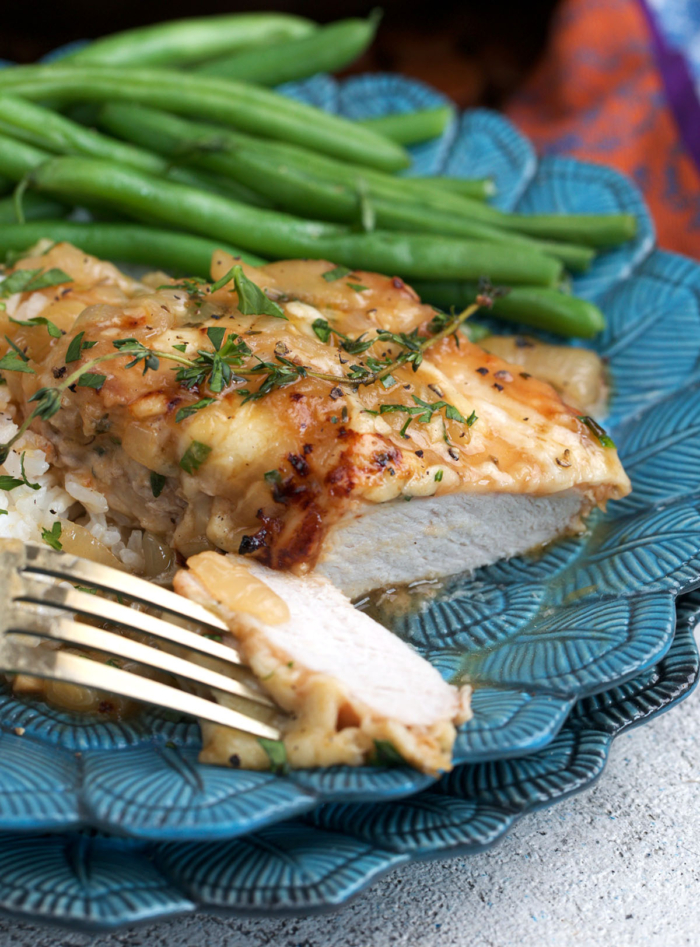 One-Pan French Onion Pork Chops – Juicy, Cheesy and So Simple